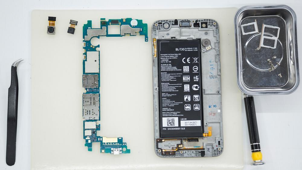 🛠 How to disassemble LG X Power 2 M320 instruction | Photos + Video