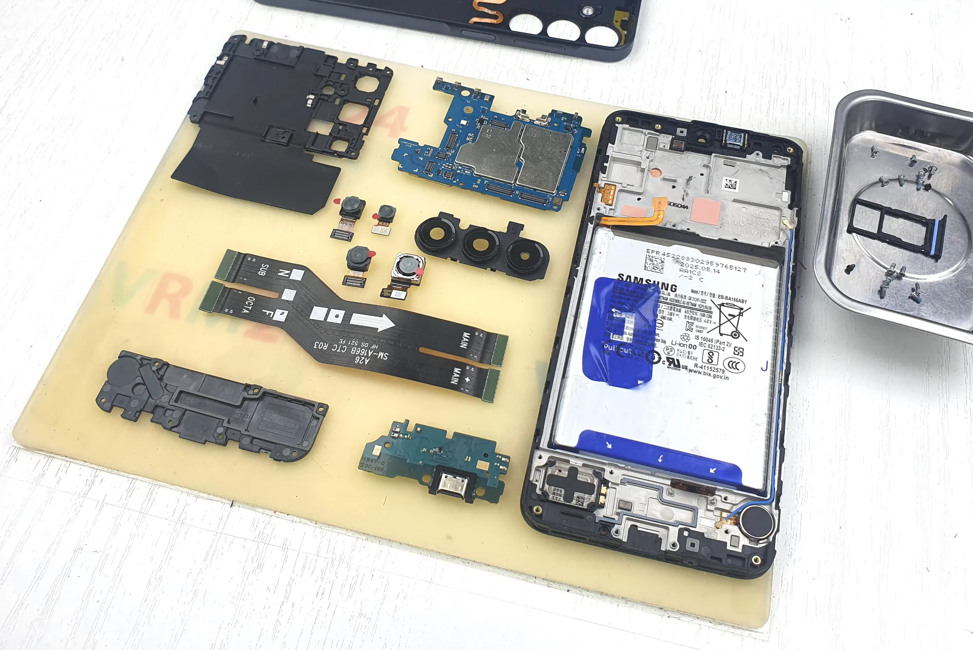 🔬 Tech review of Samsung Galaxy A16 SM-A166 | Photo + Rating