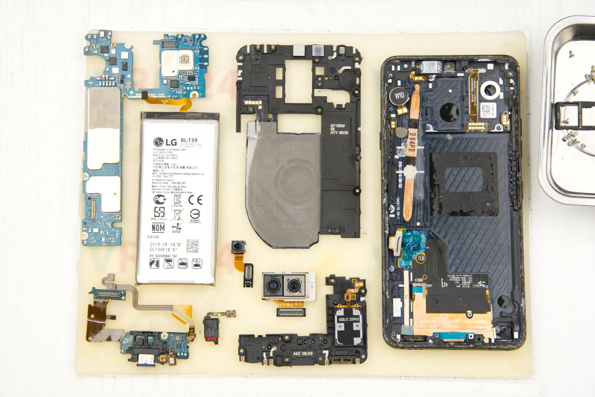 🛠 How to disassemble LG G7 ThinQ G710 instruction | Photos + Video
